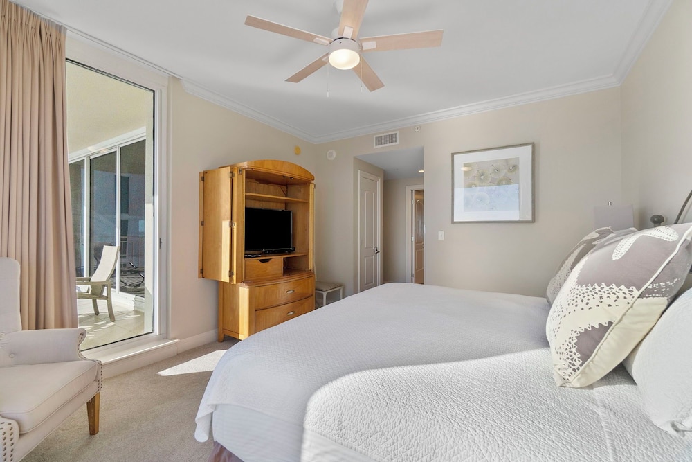 Indigo West 1404 | Corner Beachfront Luxury Condo w/ 3 Kings + Ocean ...