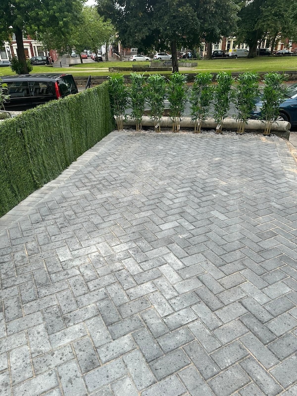 3m Luxury Living - England