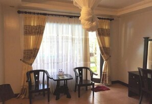 Bangalô luxo | Ferros/tábuas de passar roupa, Wi-Fi de cortesia