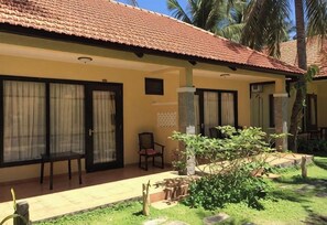 Bangalô luxo | Ferros/tábuas de passar roupa, Wi-Fi de cortesia