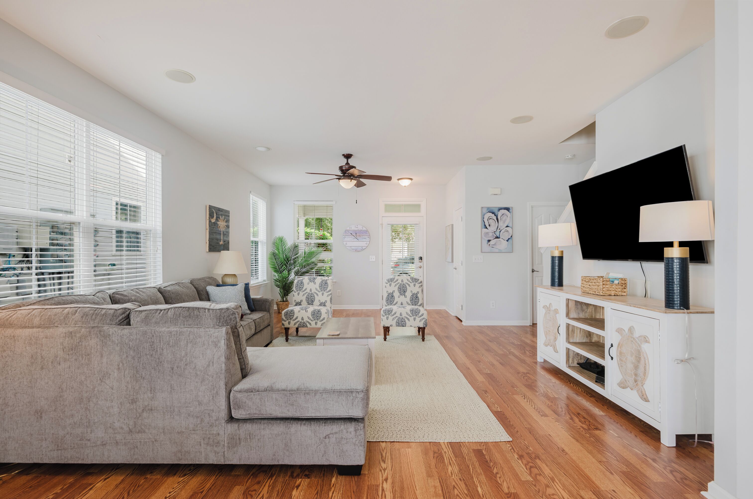 New To Market! Lowcountry Luxe: 3-bedroom Gem Near Historic Old Town Bluffton! - Bluffton, SC