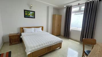 Quarto casal luxo | Escrivaninha, Wi-Fi de cortesia, roupa de cama