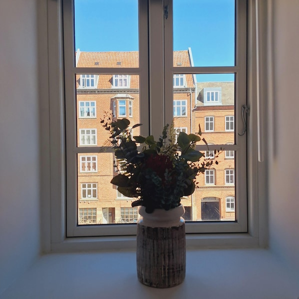 Dormitório Partilhado Básico, em dormitório misto, Vista para a cidade | Roupa hipoalergénica, secretária