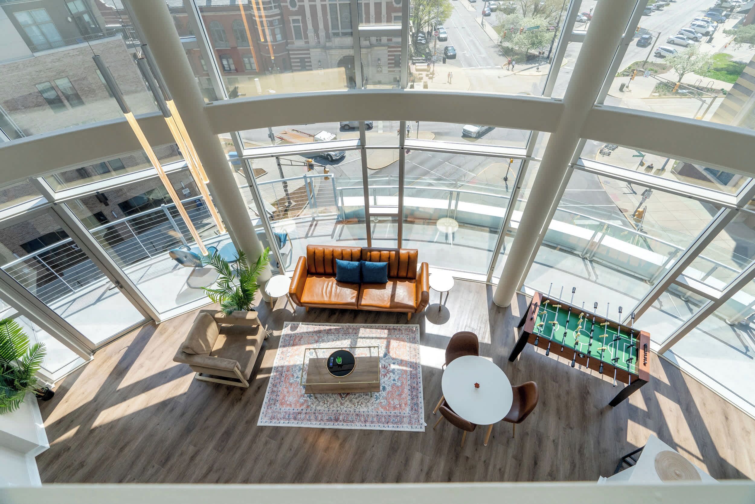 Cozysuites - Penrose On Mass W/ Pool & Parking #5 - Indianapolis, IN