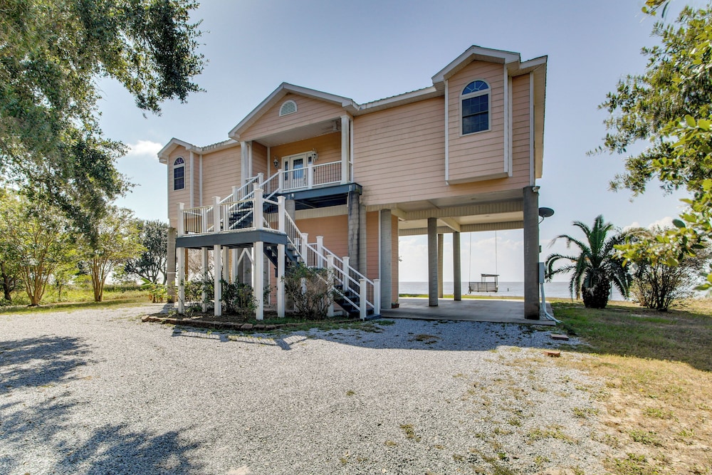 Private Beach & Views! Stilted Ocean Springs Home - Ocean Springs, MS