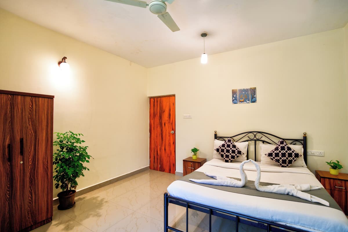 Quarto Deluxe, varanda | Roupa de alta qualidade, com mobília individualizada