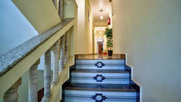 Entrada (vista interior)