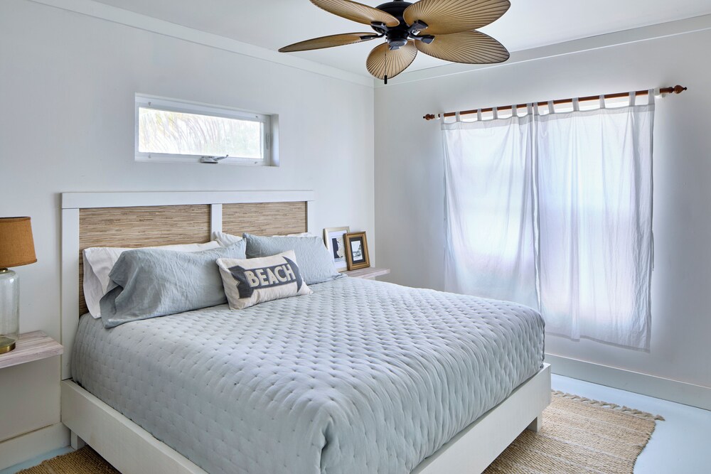 Cosmo Beach Bungalow – Steps from Eleuthera’s Pink Sand with Ocean ...