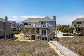 Ferdinando, Ships Watch Community in Duck, NC Reviews, Deals & Photos ...