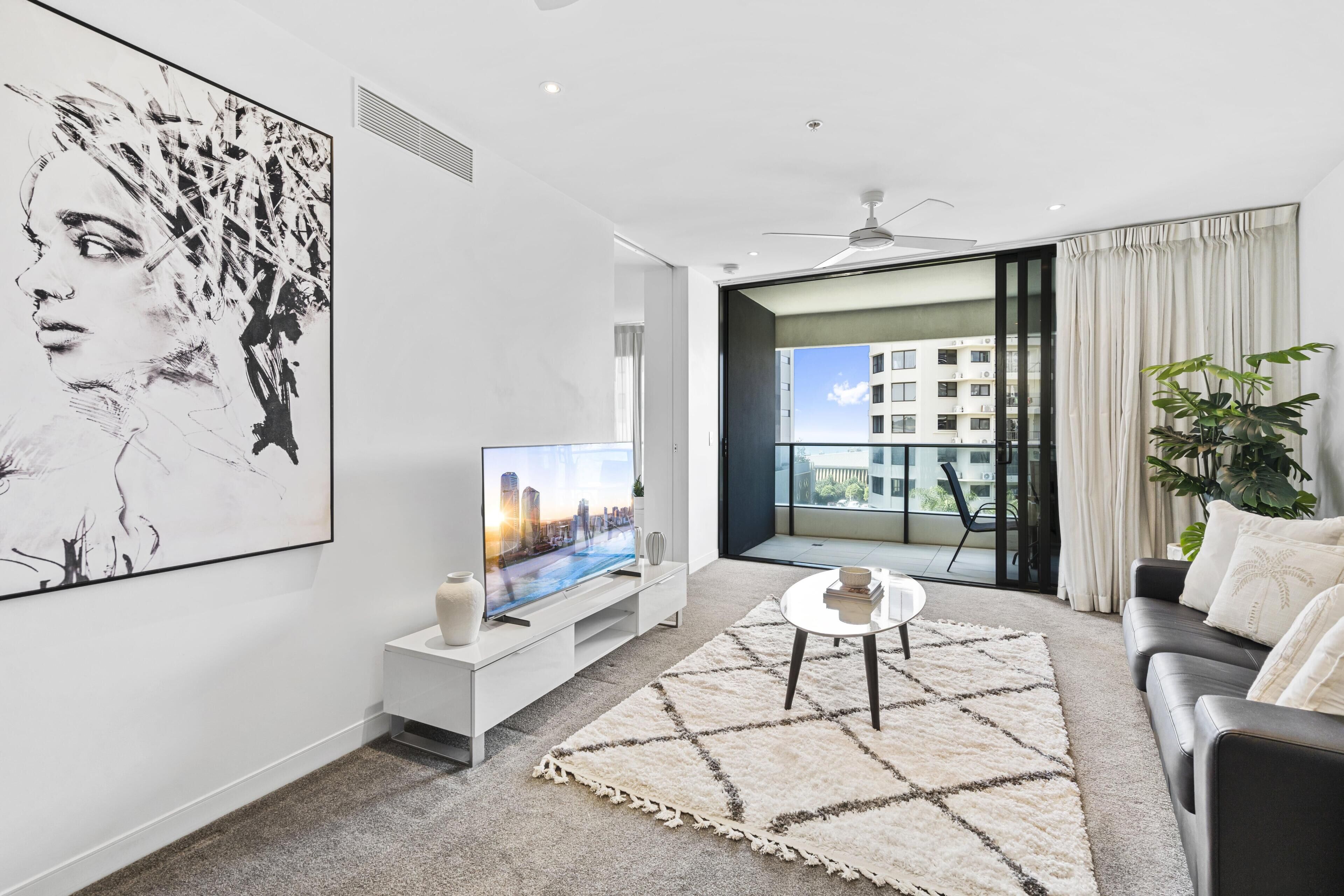 Cozy 1 Bedroom + Study Unit In Broadbeach - Q Stay - Broadbeach