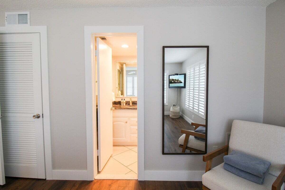 Beautiful 2 Br Condo With Private Beach Access Sunset On The Gulf - Bradenton