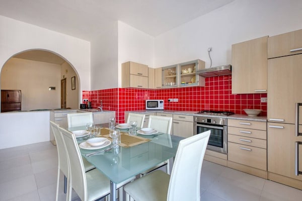 Apartment In Victoria S Heritage The Heart Of Gozo - Malta