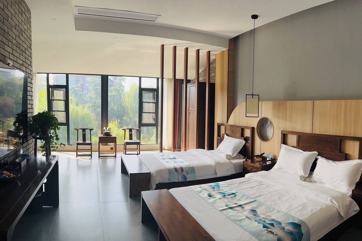 Quarto casal ou duplo conforto, vista para o rio | Cortinas blackout, quartos à prova de som, ferros/tábuas de passar roupa