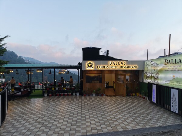 Dallas Express Hotel - Mussoorie