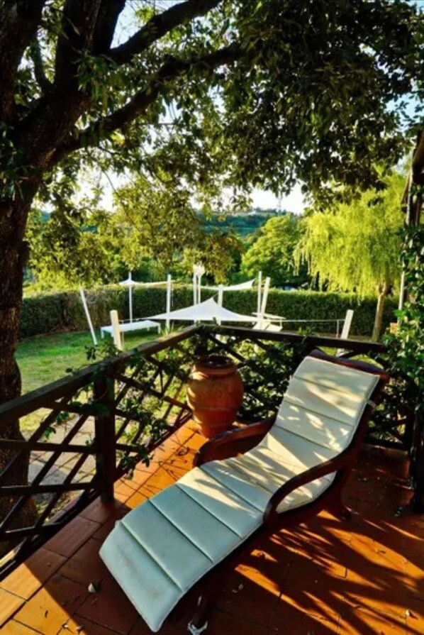 Room 'Piccolo Paradiso - Camera 1' with Shared Terrace, Shared Garden ...