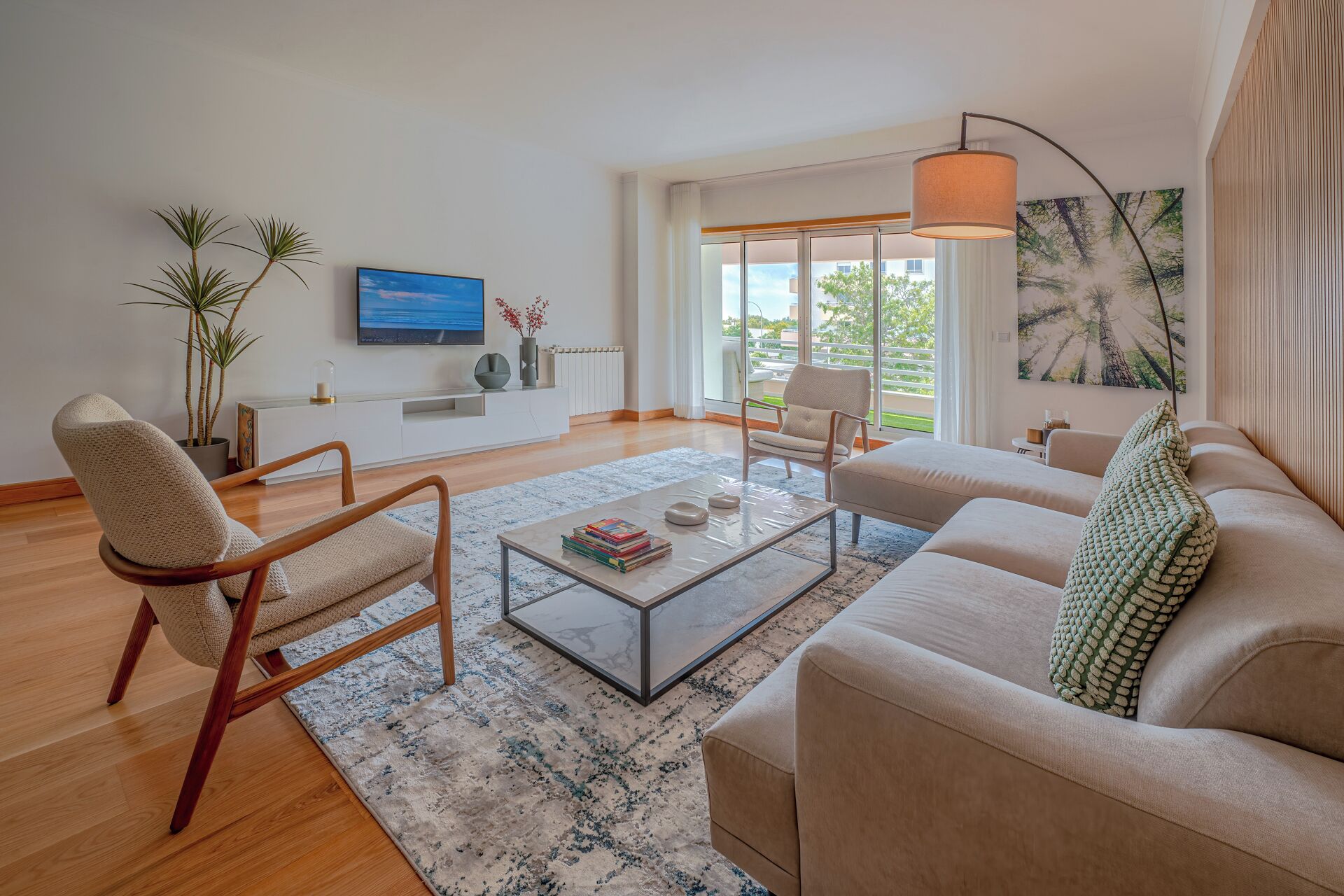 3-bedroom Apartment In Wonderful Parede With Ac, Fitness Room - Estoril