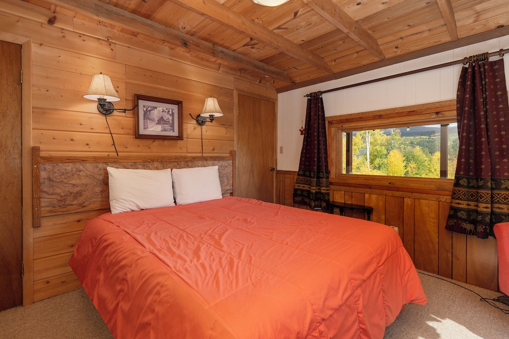 Rustic cabin, mt views, 3 bedrooms and open floor plan - Winter Park | Vrbo