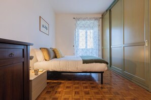 Apartamento, 1 quarto, varanda | Ferro/tábua de engomar, Wi-fi grátis 