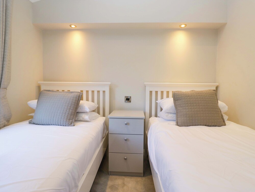 7 LAKE VIEW, with a garden in Windermere - Troutbeck Bridge | Vrbo