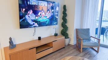 Televisor de 1 cm com canais digitais