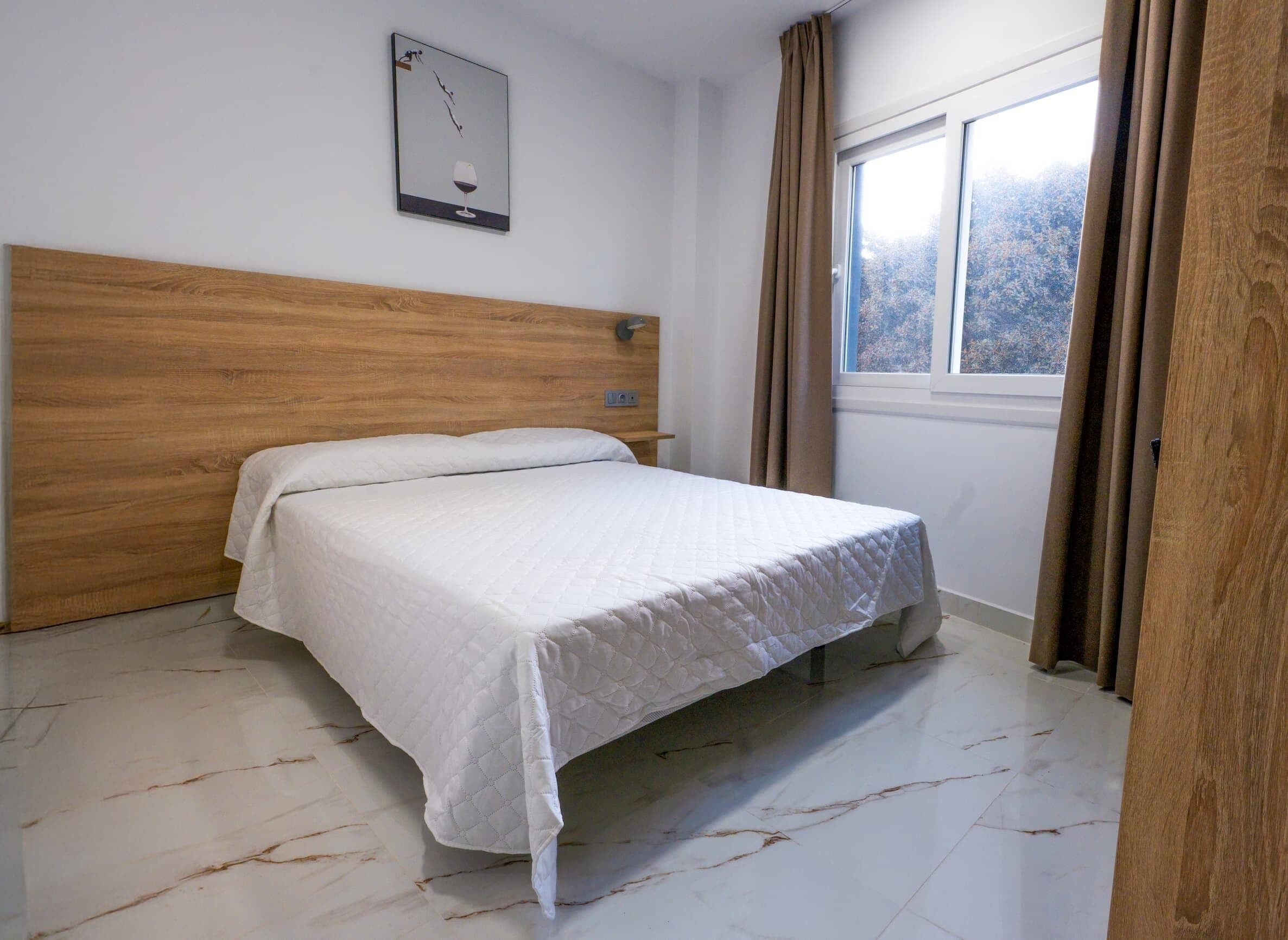 Quarto conforto, vista para a cidade | Escrivaninha, Wi-Fi de cortesia