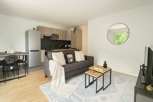 Apartamento | Sala de estar | TV de ecrã plano 