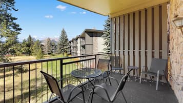 Condo (2 Bedrooms) | Fachada