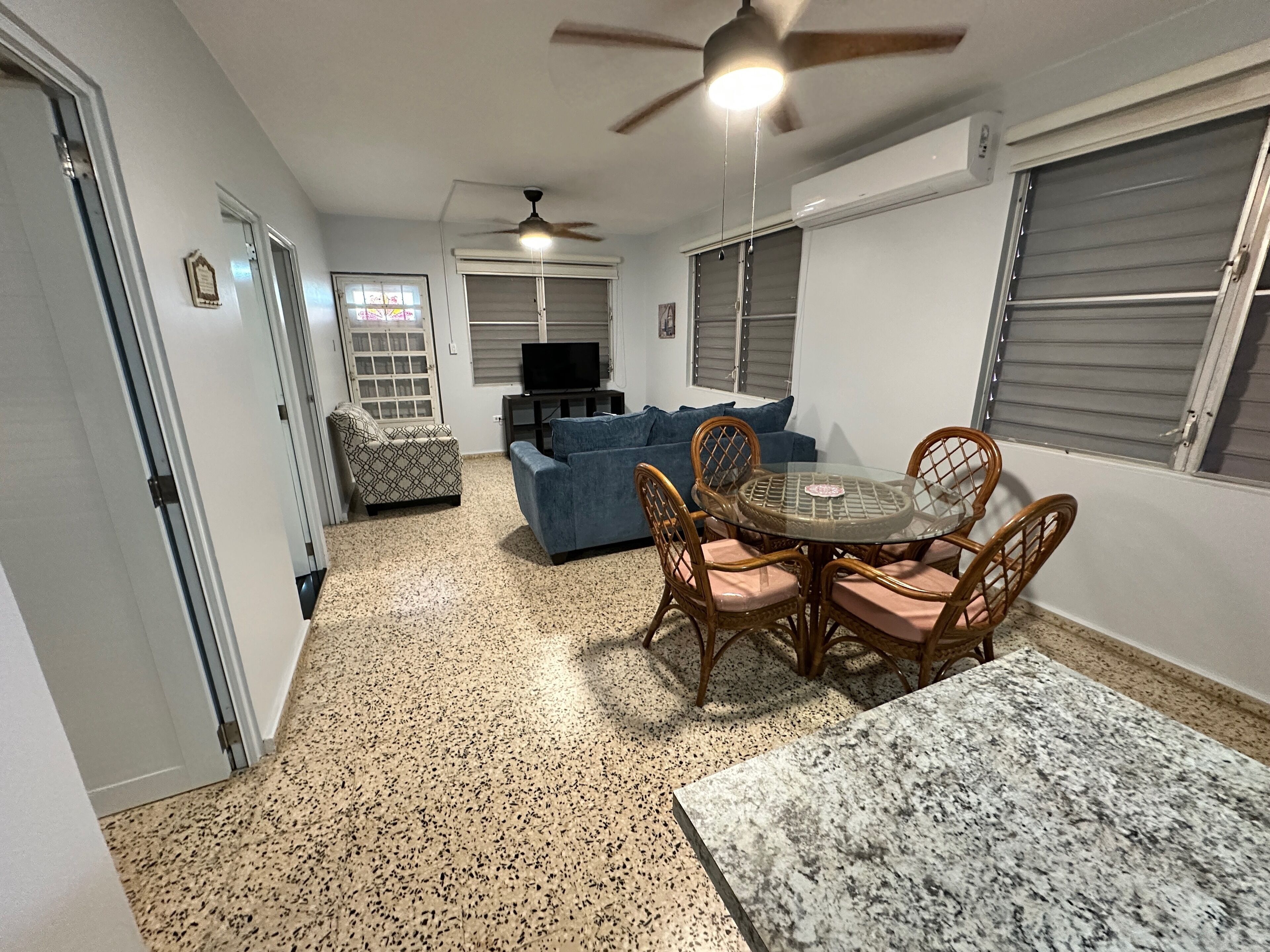 Bright & Airy Coastal Retreat Near Boqueron, Sleeps 7, Backup Generator. - Lajas