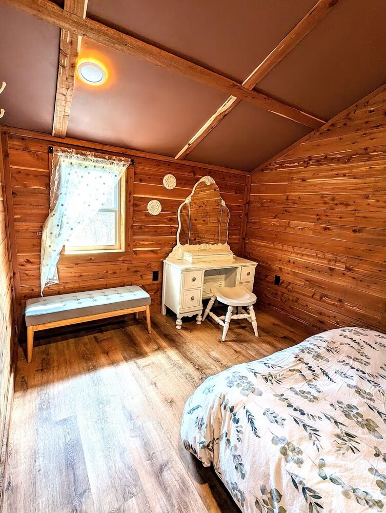 Hidden Holler Forest Suite - Privacy, nature and beauty Reviews, Deals ...