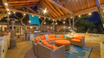 Casa, várias camas, acesso à piscina, vista para a piscina (1605 Lone Man Cmb) | Terraço/pátio interior