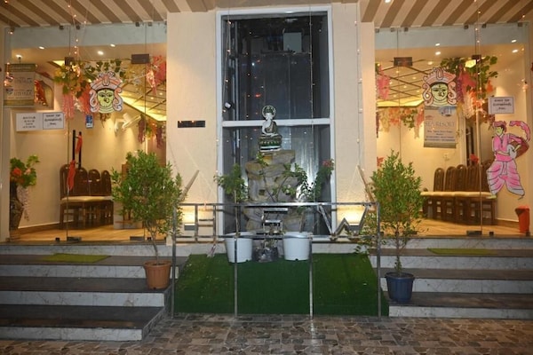 Hotel Sea Wood - West Bengal