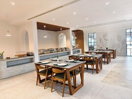 Café da manhã continental grátis todos os dias