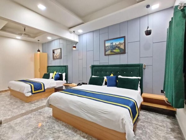 Quartos insonorizados, ferro/tábua de engomar, Wi-fi grátis