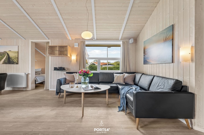 Poolhaus - Strandnah, 5 Schlafzimmer, Terrasse, Grill, 2 Parkplätze - Ostsee