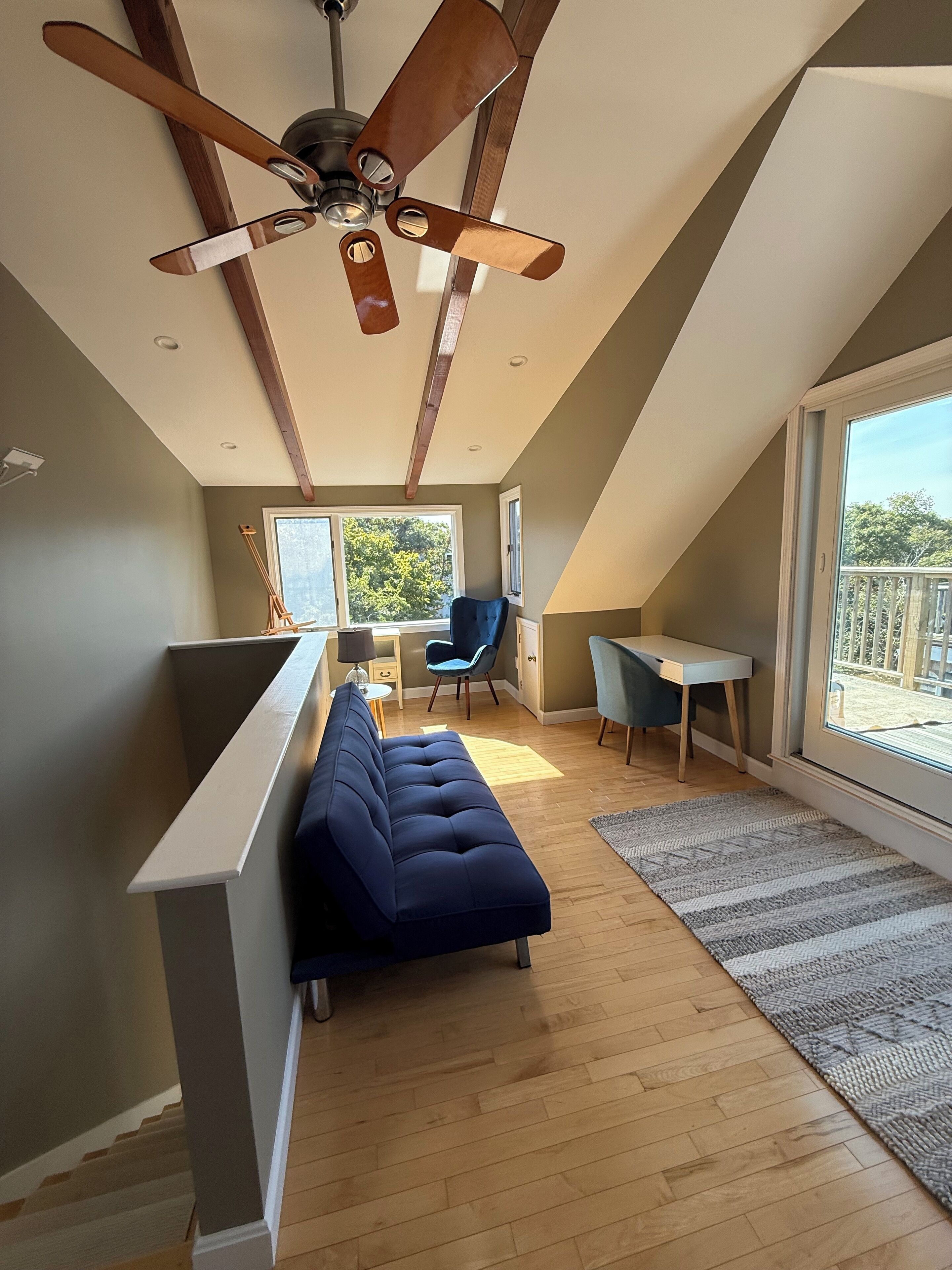 Hilltop East End Retreat W/ Studio/office Space - Wellfleet, MA