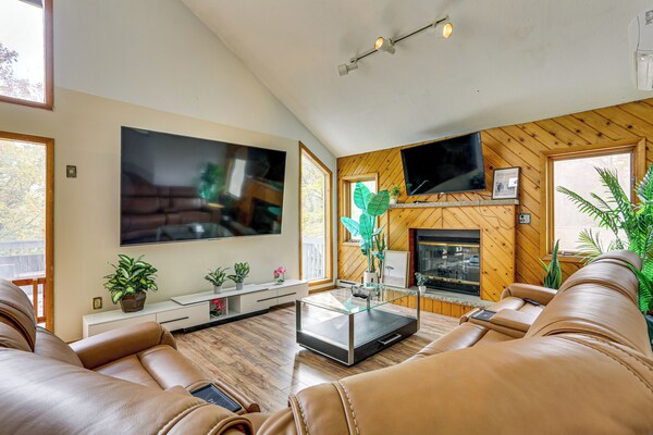 Luxury Home W/ Game Room, 4 Mi To Bushkill Falls! - Bushkill, PA