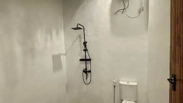 Quarto casal, varanda | Banheiro