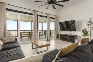 Casa, 4 quartos | Área de estar