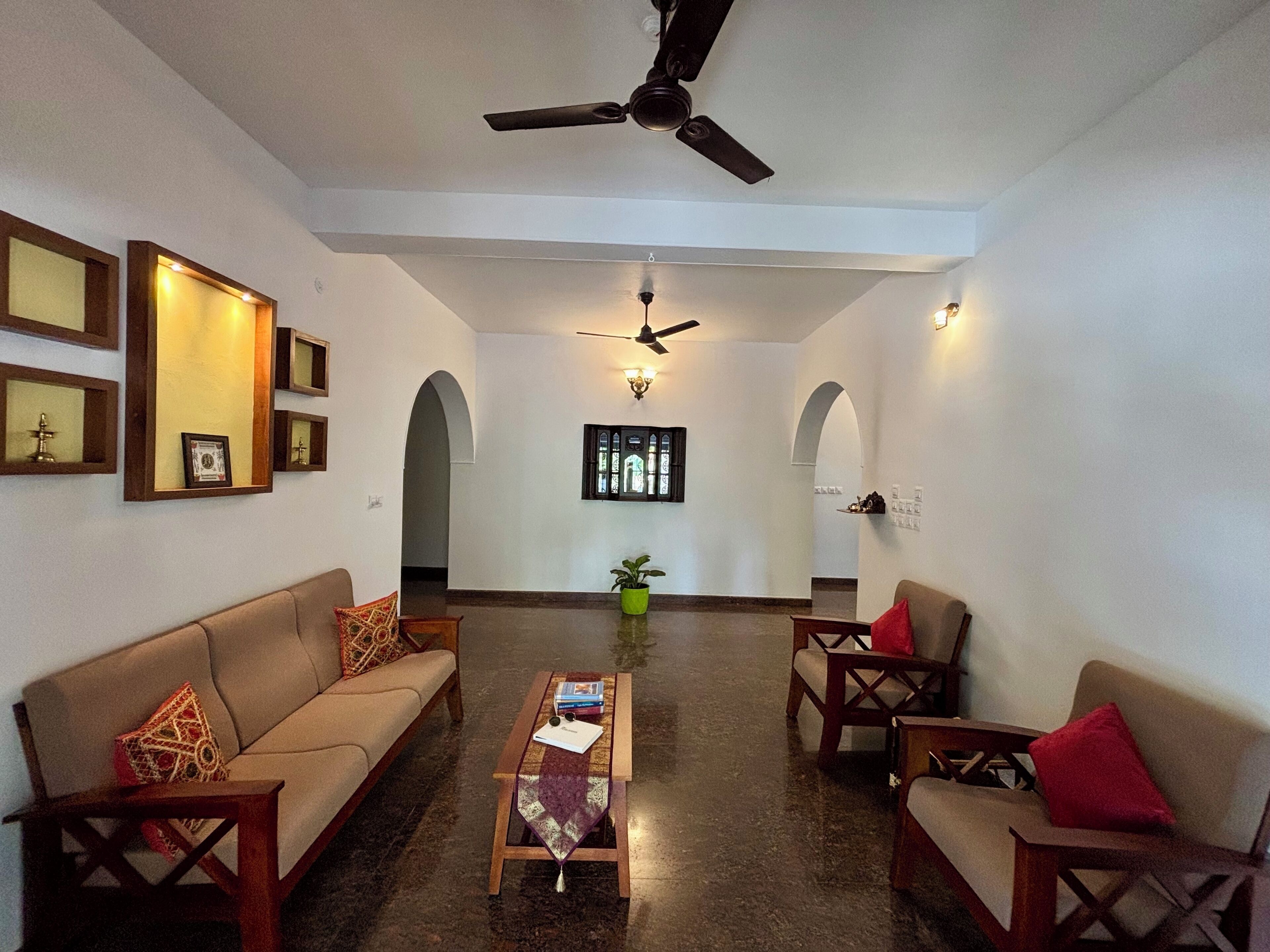 Tranquil 2-bedroom Haven With Ac Near Varkala North Cliff - Varkala