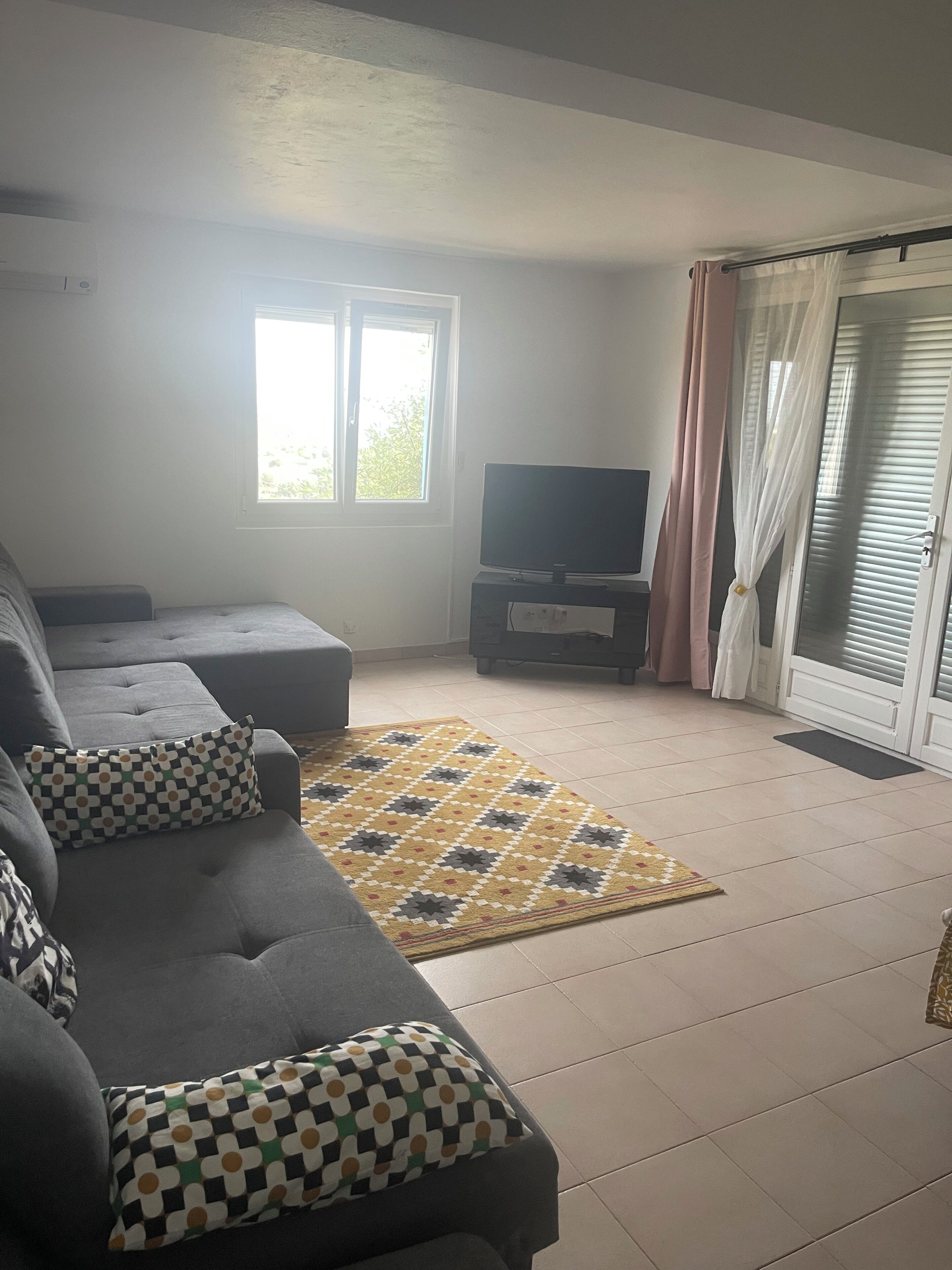 Apparemment Bien Situé Avec Vue Panoramique Mer,cap Dantibe Et Nice - Cagnes-sur-Mer