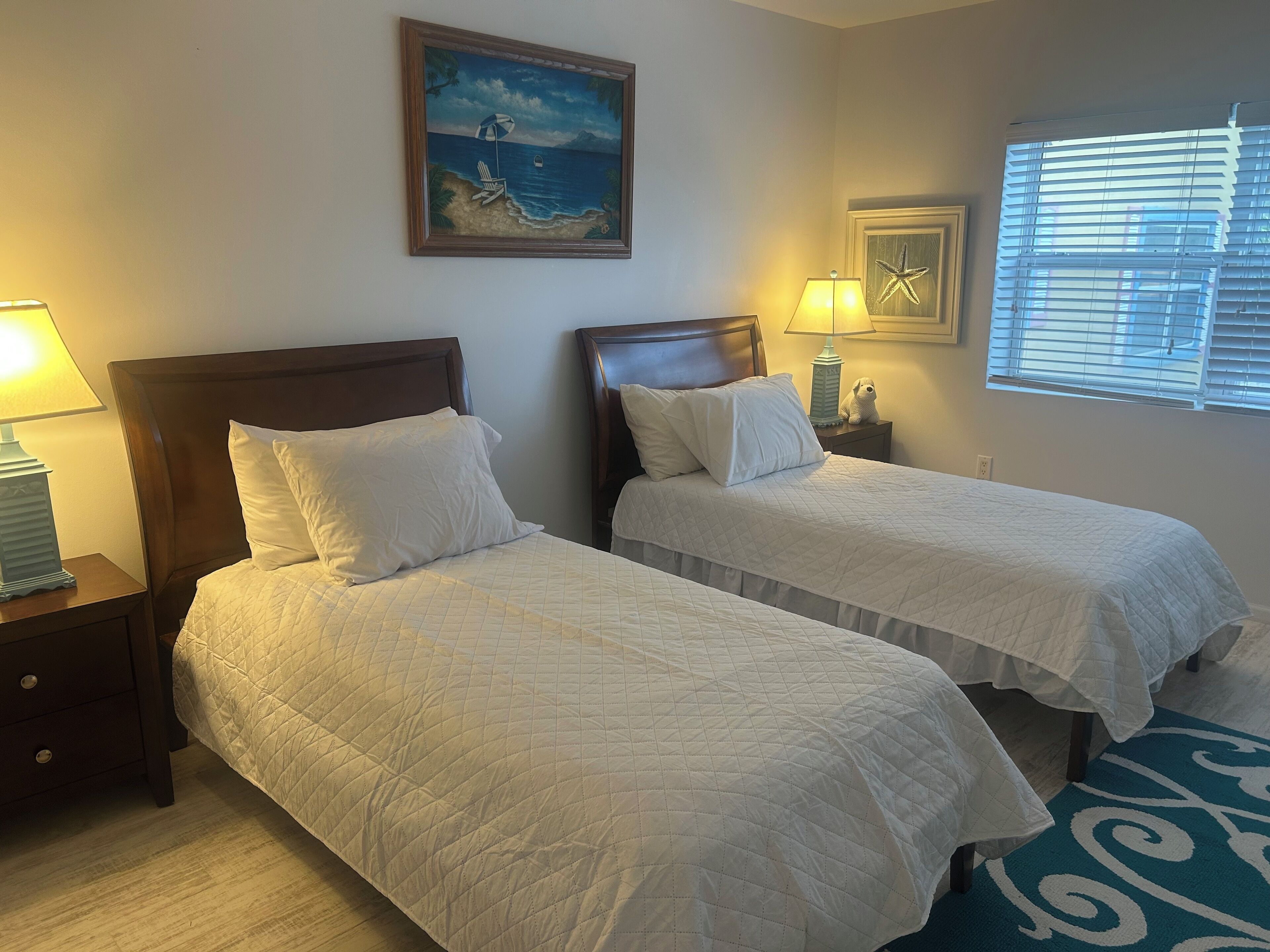 Large 3 Bed Pool View Condo Set Amid Tropical Gardens With Great Shore Diving - West Bay