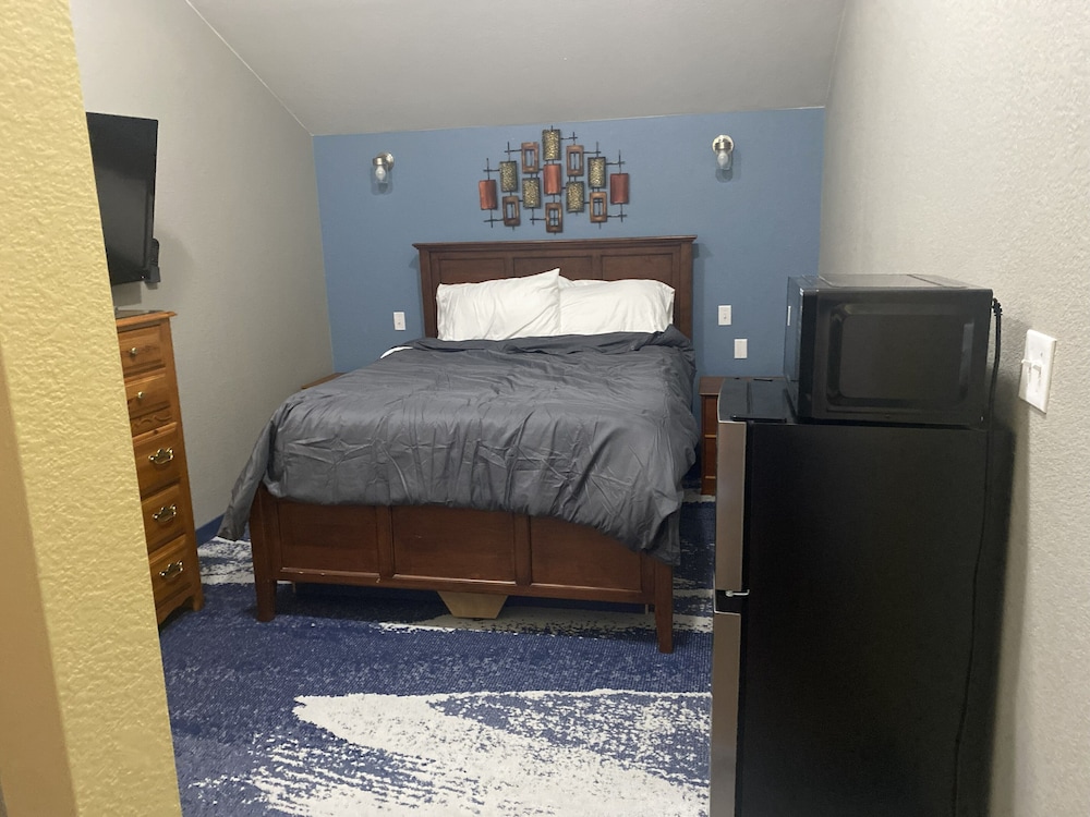 Cabins On Main Longmont - Longmont, CO