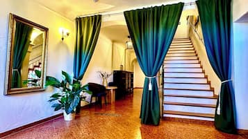 Entrada (vista interior)