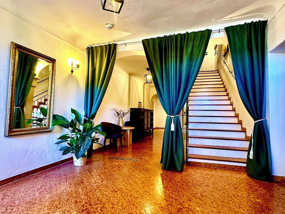 Hotel Bergen Zur Post By Rikas Hotels - Grabenstätt