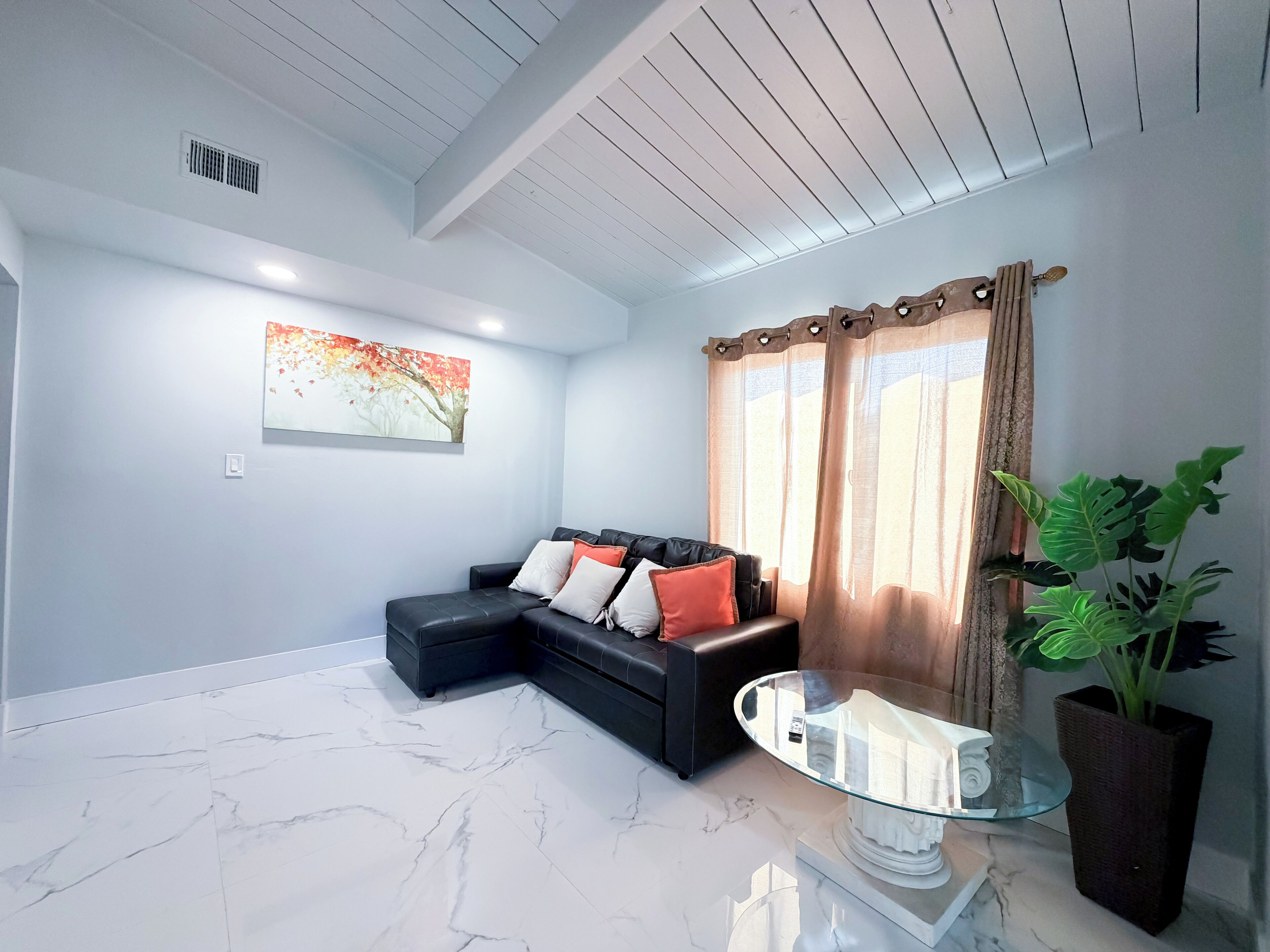 Haven Getaway 4-bedroom House In Wonderful Anaheim With Ac - Yorba Linda, CA