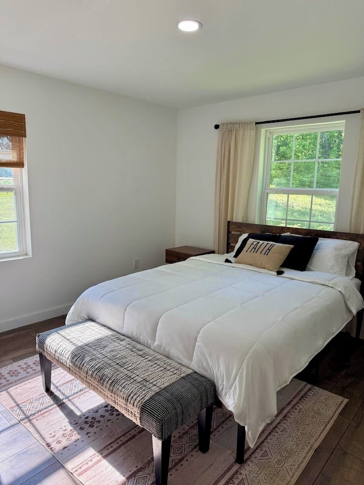Blue Ridge Paradise Found! - Cashes Valley | Stayz