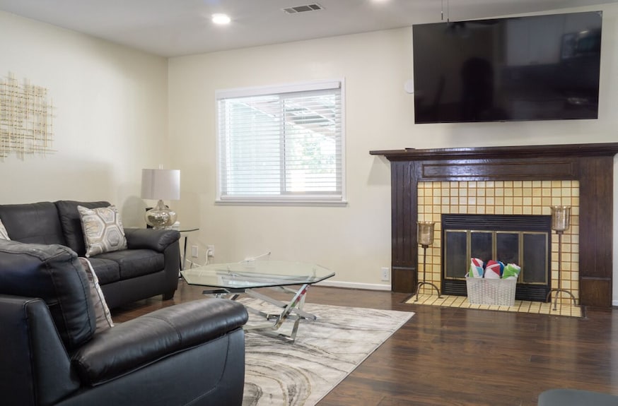 3-bedroom House In Charming Riverside With Ac & Pool Near Cbu, Parkview & 91 Fwy - Castle Park, Riverside