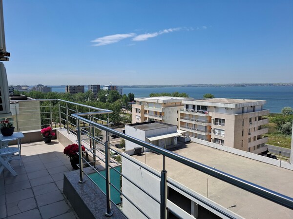 2 Rooms Apartment, Max 4 Persons, 30 Meters Far From The Beach And The Black Sea - Konstanca