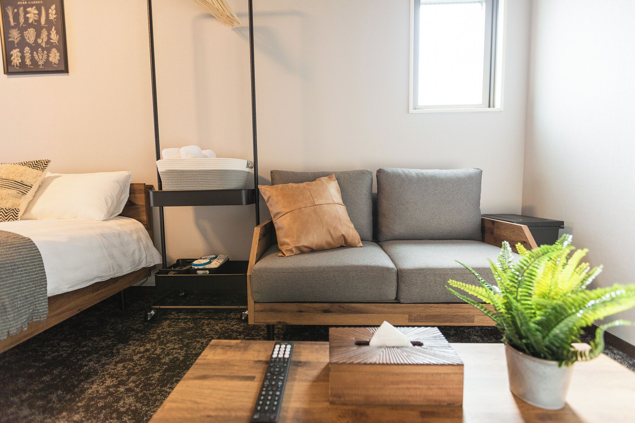 Quarto quádruplo conforto, sacada, vista para a cidade | Cortinas blackout, quartos à prova de som, Wi-Fi de cortesia