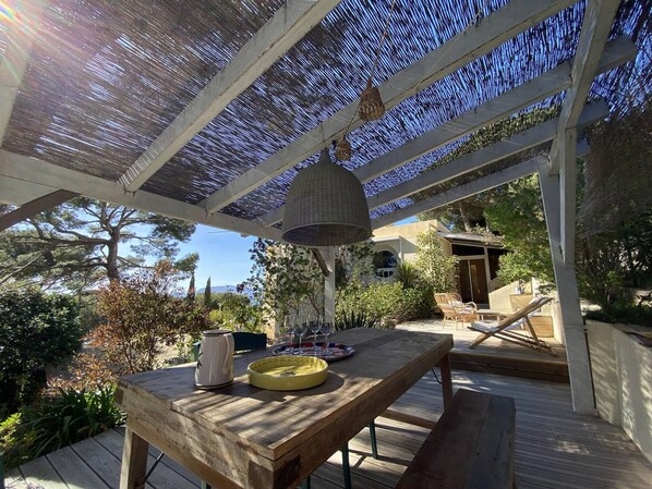 Apartment 2-4 guests 300m from sea with air conditioning Reviews, Deals ...